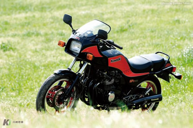 GPz400 | カワサキ名車列伝 | カワサキイチバン