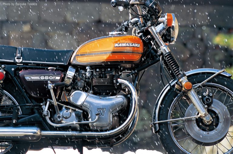 650RS W3 | カワサキ名車列伝 | カワサキイチバン