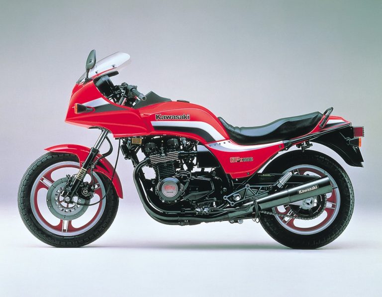OHC2気筒の「GPz」／1983 GPz250 | THE MINORITY | カワサキイチバン