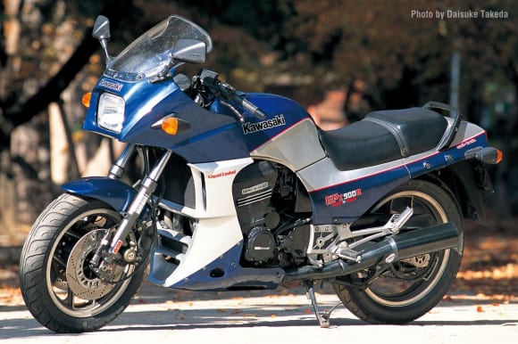 GPZ900R/GPZ750R | カワサキ名車列伝 | カワサキイチバン