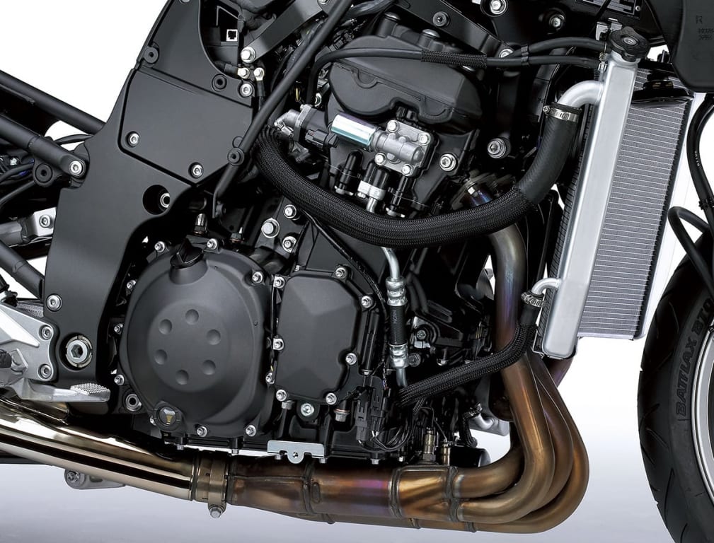 カワサキらしい最強エンジン。Ninja ZX-14Rのエンジンメカニズムとそのフィーリングとは? | カワサキのエンジン | カワサキイチバン